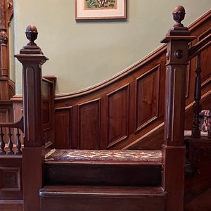 MLD-08: Handcarved Relief Carved Gothic Molding Weave Keystone Millwork ...