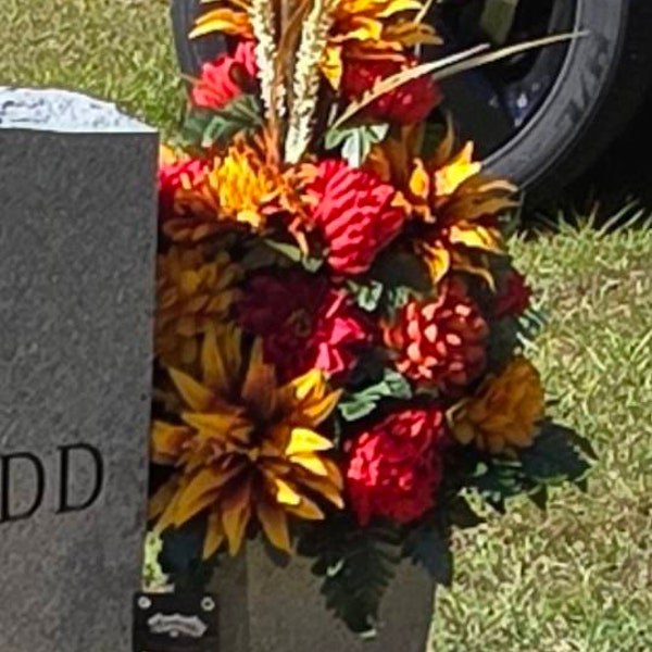 Tiger Fan Cemetery Flowers, Cemetery Urn Flowers, Grave Decorations ...