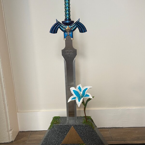 Legend of Zelda Triforce Display Pedestal of Time for Master Sword ...