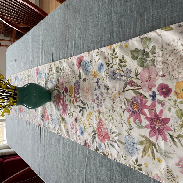 Floral Table Runner, Rose Table Decor, Pink Rose Table Runner, Purple ...