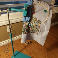 Lowery Coloured Workstand With Side Clamp Head | Embroidery Stand ...