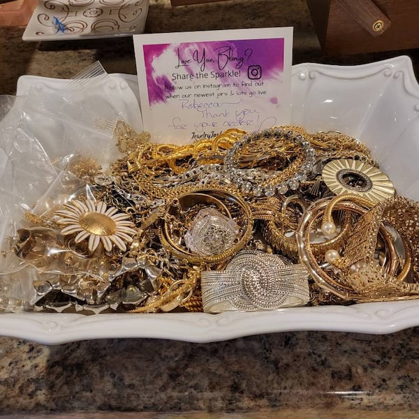 Mystery Ring Treasure Hunt Lot Fashion Jewelry Surprise Pack for Resale ...