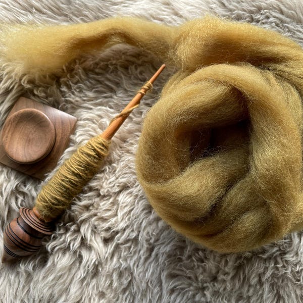 Spindle Stand: Beechwood, Oak, Acacia, Pear, and Natural Pink Wood for ...