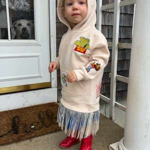 Pink Bow Keychain / Bow Embroidered Keychain / Coquette Bow Embroidery ...