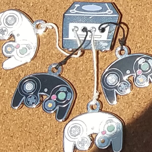 Gamecube + Controller Enamel Pins 3.5" - Etsy