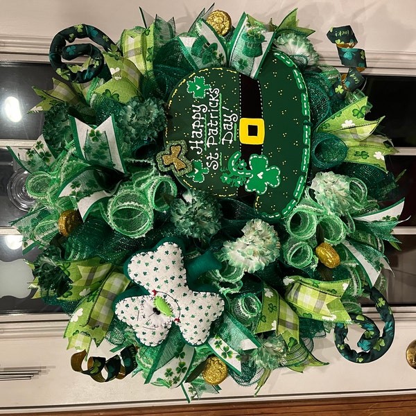 White Anchor Mesh Swag Wreath With Starfish and Florals, Beach Swag ...