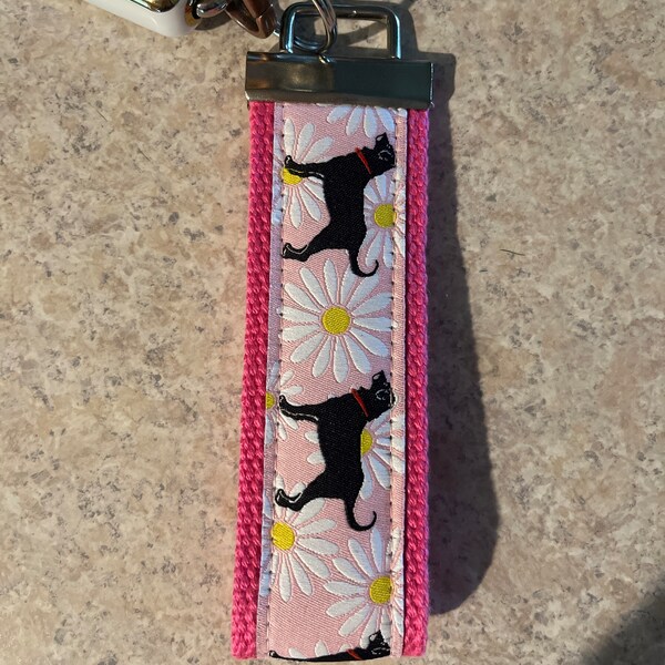 Keyfob Wristlet / Key Fob / Key Chain / Peace Signs / Ready to Ship - Etsy