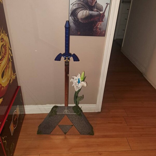 Legend of Zelda Triforce Display Pedestal of Time for Master Sword ...
