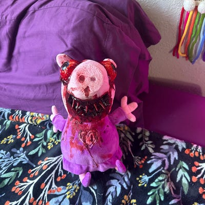 Peppa Pig Creepy Plush Horror Plush Scary Plush Gothic Decor Halloween ...