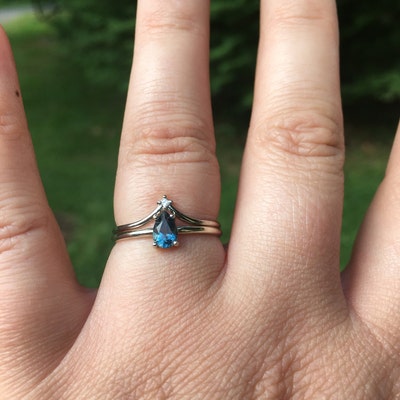 14K Gold swoop Ring, Diamond Ring, Diamond Chevron Ring, V Ring, Curved ...