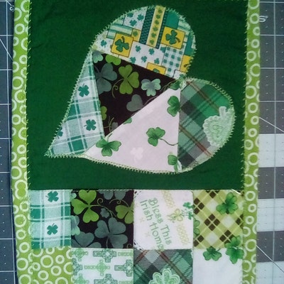 Vintage Heart Mug Rug Pattern Featuring Foundation Paper Piecing ...