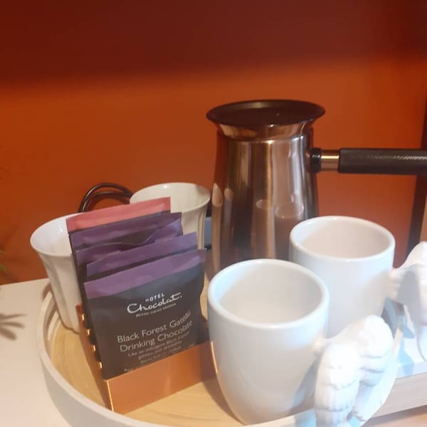 Velvetiser Sachet Holder Hotel Chocolat Velvetiser Display Drinking ...