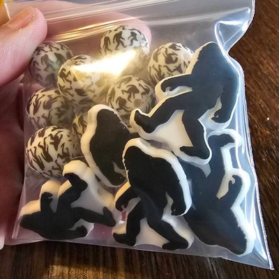 EXCLUSIVE Green Glow in the Dark Alien Silicone Focal Bead - Etsy