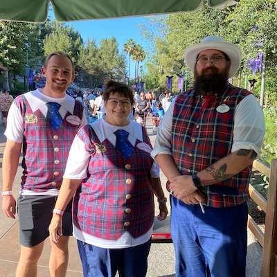 Disney Guest Relations Outfit Shirts, Disney Costume, Disneyland Shirts ...