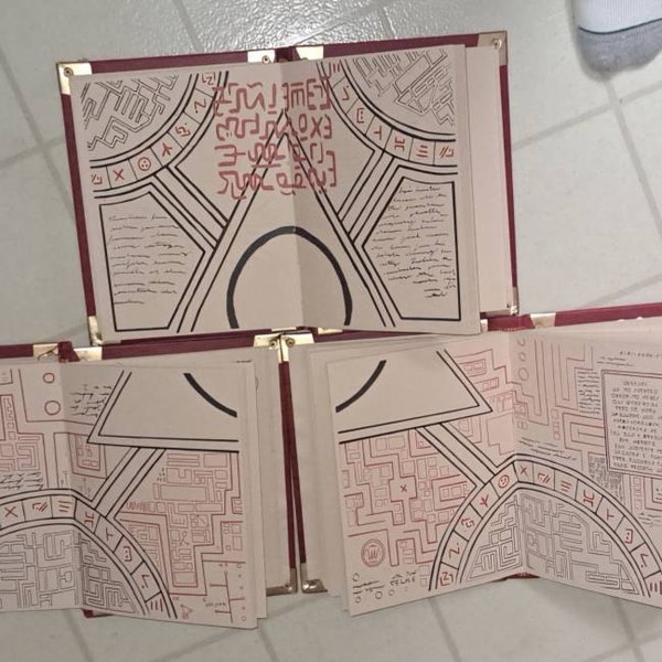 Life is Strange; Max Caulfield's Diary, Replica - Etsy