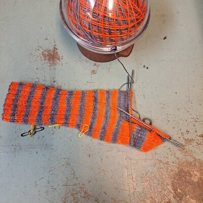 Hocus Pocus Hand Dyed Yarn - Etsy