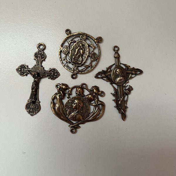 The Sacred Heart of Christ With Scroll Points Heirloom Bronze Rosary ...