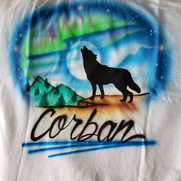 Airbrush T-shirt - Howling Wolf - Airbrushed T-shirt - Personalized ...