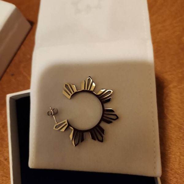 Philippines Rainbow Sun Enamel Pin, Filipino Gay Pride, Rainbow Flag ...