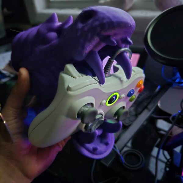 Painted 3d Dragon Head Controller Holder / Wall Mount Game Controller ...