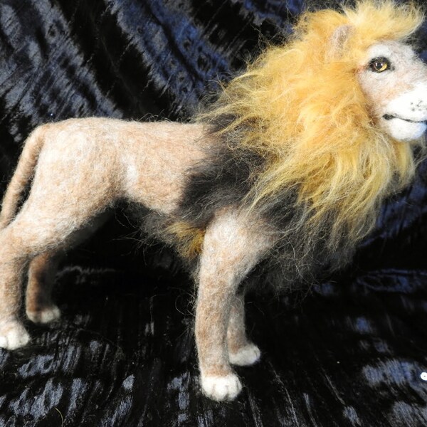 Lewie the Lion Needle Felting Kit - Large Model With Detailed Photo ...
