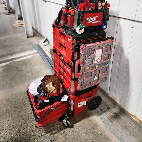 Milwaukee PACKOUT Modification: Milwaukee Packout Front Caster Wheels ...