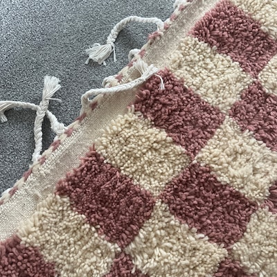 Pink Checkered Rug, Handmade Wool Rug, Moroccan Checkerboard Rug for ...