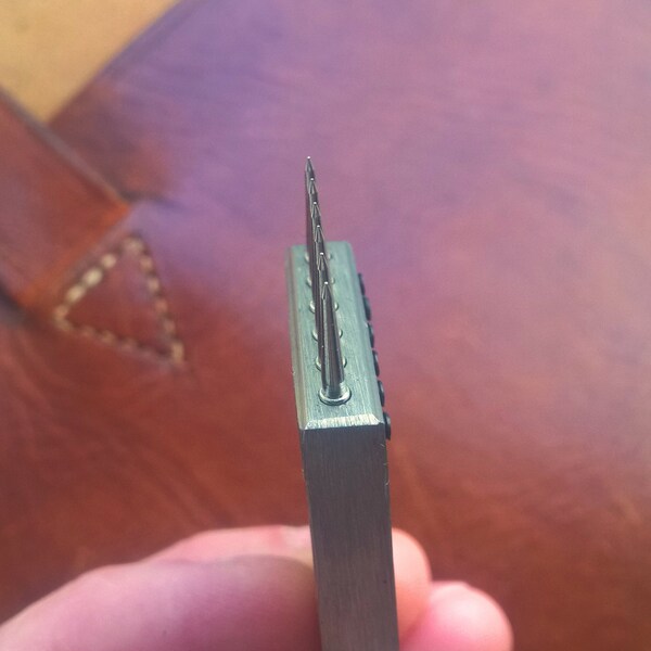 Baver Leather Craft Round Hole Pricking Iron Chisel Head Removable Stitching Punch Chisel Tools ...