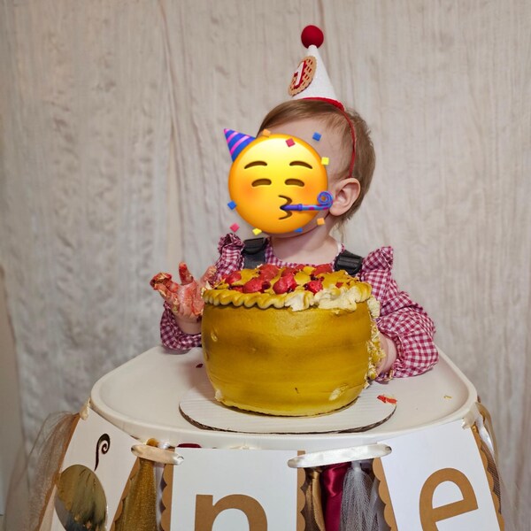 Pawty Banner. Dog and Cat Happy Birthday Garland. Puppy and Kitten ...