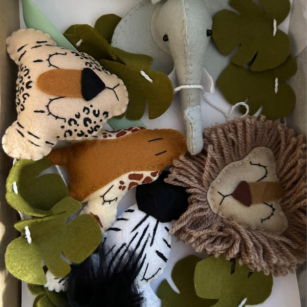 Safari Garland, Safari Wall Decor, Jungle Nursery Decor, Felt Safari ...