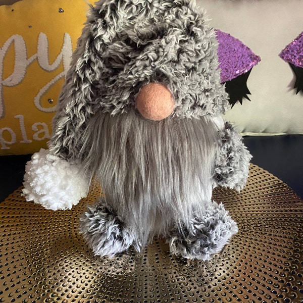 Large Deep Red and Gray With Plaid Home Gnome - Etsy