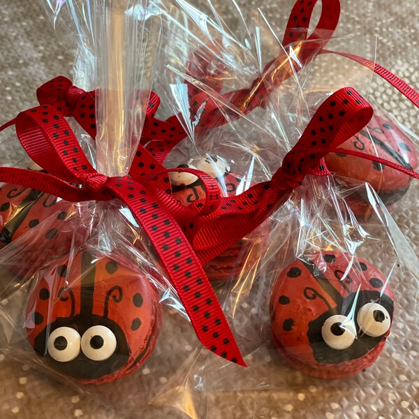Ladybug Macarons 12 or 24 - Choose Your Flavors - Edible Macaroons ...