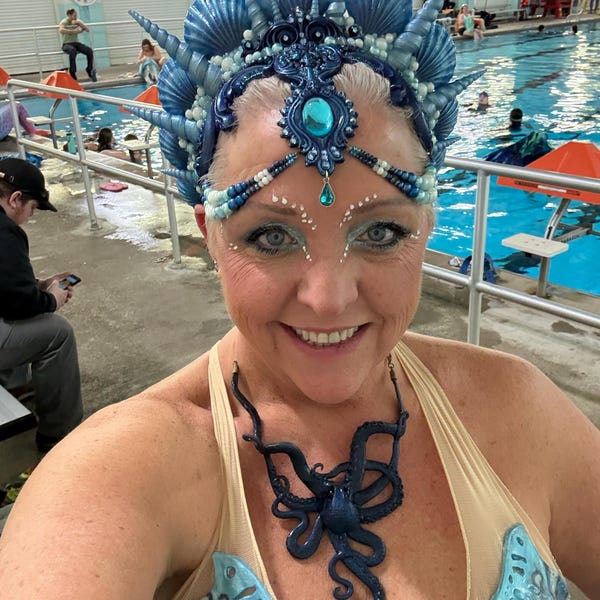 Crochet Pattern of Philibert the Giant Octopus in US English and French, Kraken, Cthulhu ...