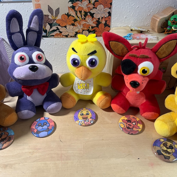 Five Nights at Freddy's Inspired LARGE Pins/buttons (freddy, Chica ...