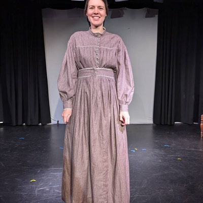 120 Pleated Wrapper, Work Dress, Morning Gown, Maternity 1840-1860 ...