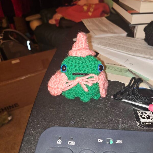 Wizard Frog Crochet Pattern / Magic Frog Crochet / US PDF Pattern ...