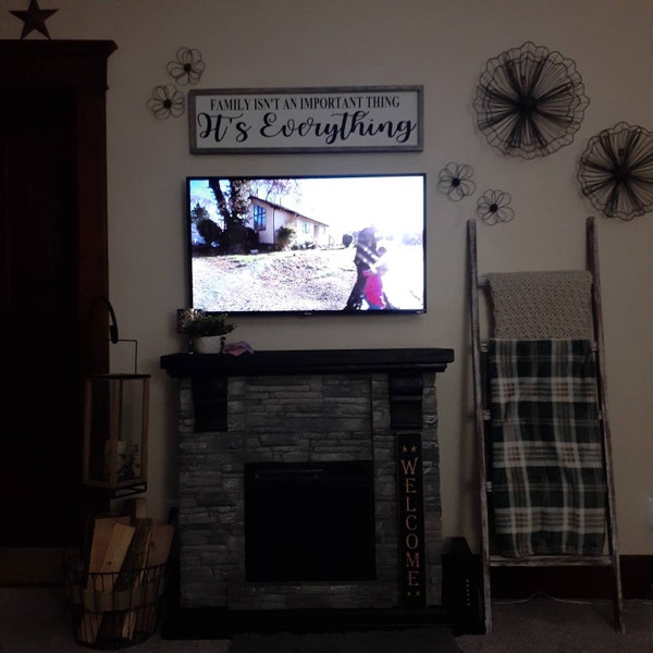 Family Isn't an Important Thing, It's Everything Painted Framed Wood ...