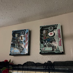 Monster High Haunt Couture Style Display Shelf Buy Multiples and Save ...