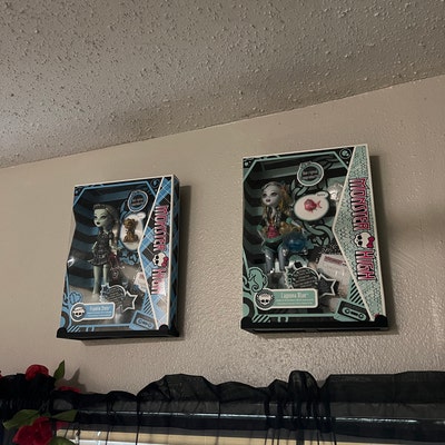 Monster High Haunt Couture Style Display Shelf Buy Multiples and Save ...