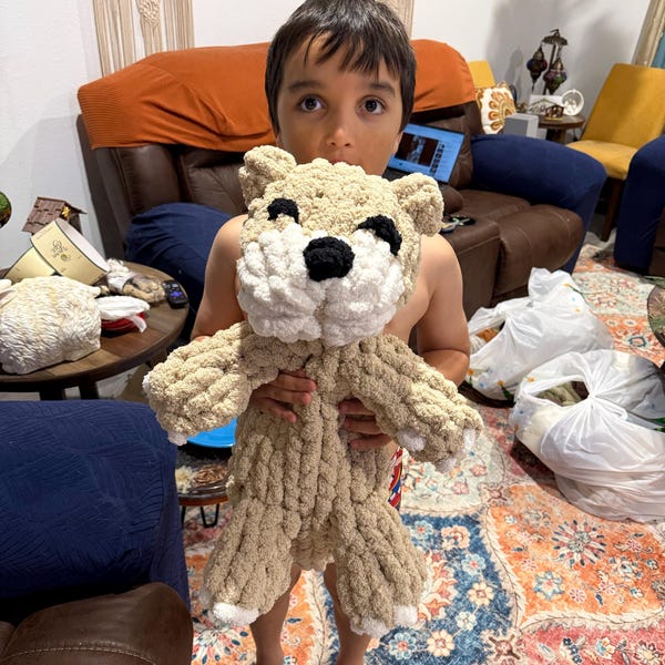 MAMA & MINI Arlo Otter / Full Video Tutorial / Hand Knit Otter Snuggler ...