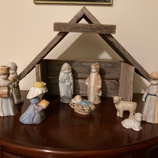 Nativity Stable Manger Rustic Lighted Handmade Wooden Crèche Reclaimed Cedar FAST FREE SHIPPING ...