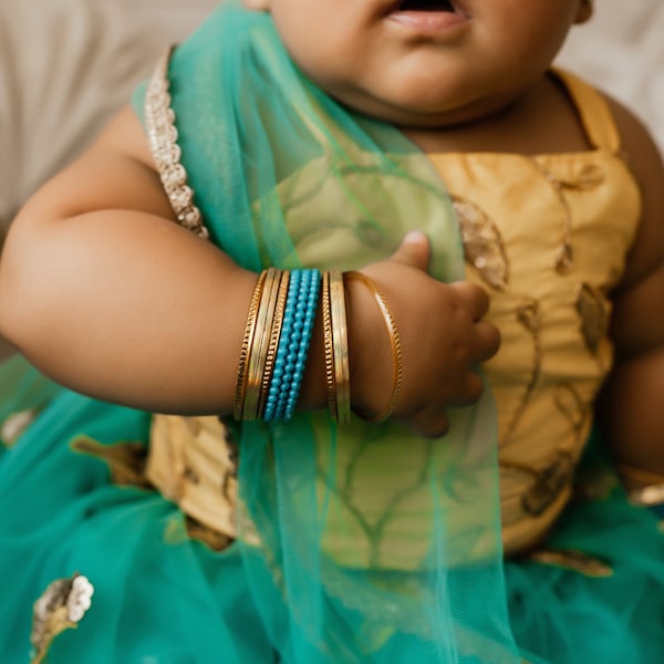 Beautiful Punjabi Pipal Patti Jadau Oversize Earring and Mang Tikka Set ...