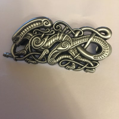 Knotwork Xenomorph 3D Metal Pin Alien Monster Celtic Viking Gripping ...