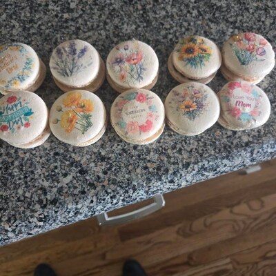 Moon French Macarons 6, 12 or 24 Choose Flavors Macaroons Moon Phases ...