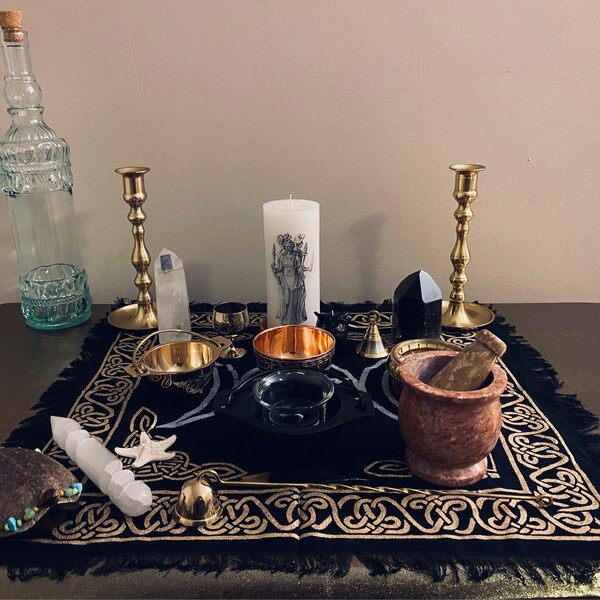 Hecate Altar Kit - 6 Piece - Altar Candle - Etsy