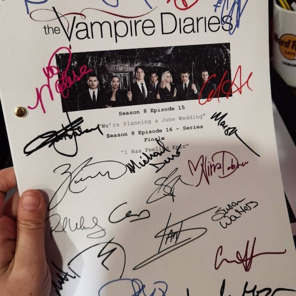 The Vampire Diaries Series Finale TV Script With Signatures Autographs ...