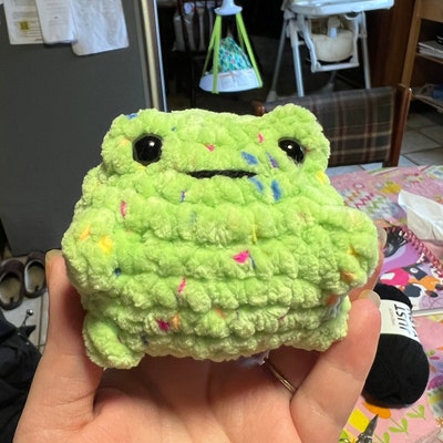 Ted the Thick Toad, Free NO-SEW Crochet Amigurumi PDF Pattern, Small ...