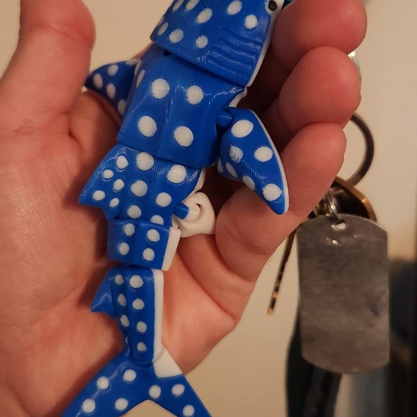 Mini Whale Shark Fidget Toy and Keychain - Unique Articulated 3D ...