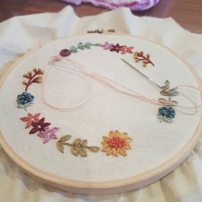 Cute Floral Wreath Hand Embroidery Pattern-pdf Download - Etsy