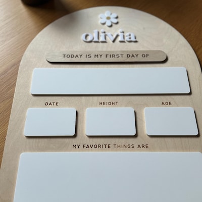 Daisy Cake Topper Flower Custom Name Rattan, Acrylic, Personalized Name ...